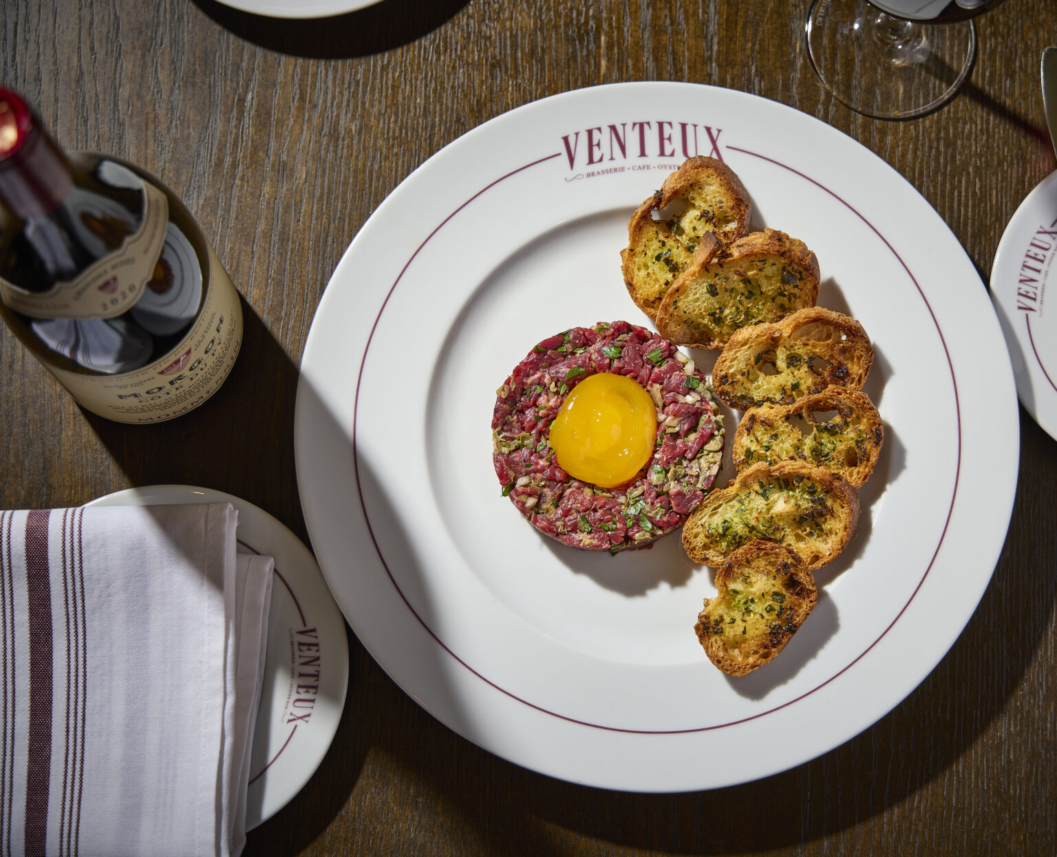 Venteux French Restaurant & Oyster Bar | Pendry Chicago