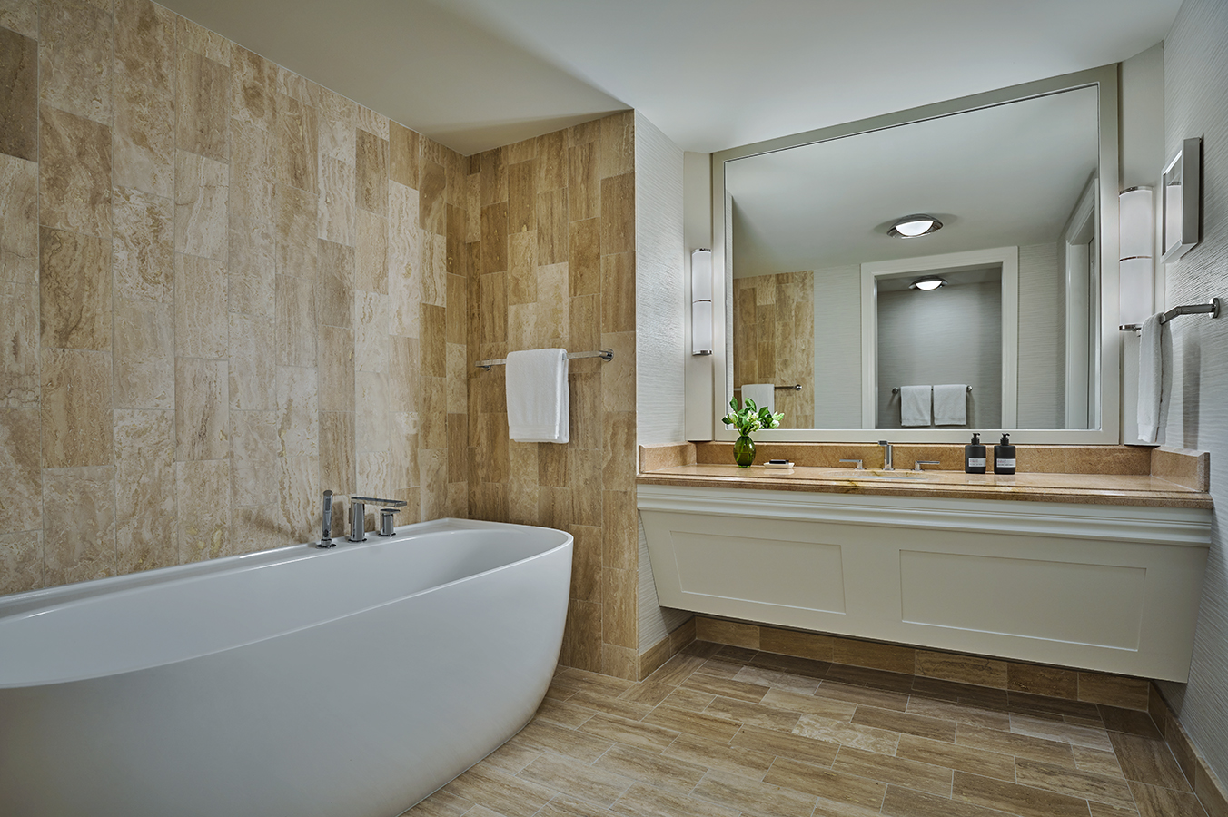 Boutique Hotel Room Image Gallery | Pendry Newport Beach