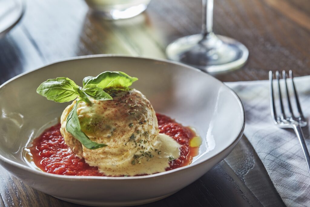 Italian Restaurant Baltimore - Rec Pier Chop House | Sagamore Pendry ...