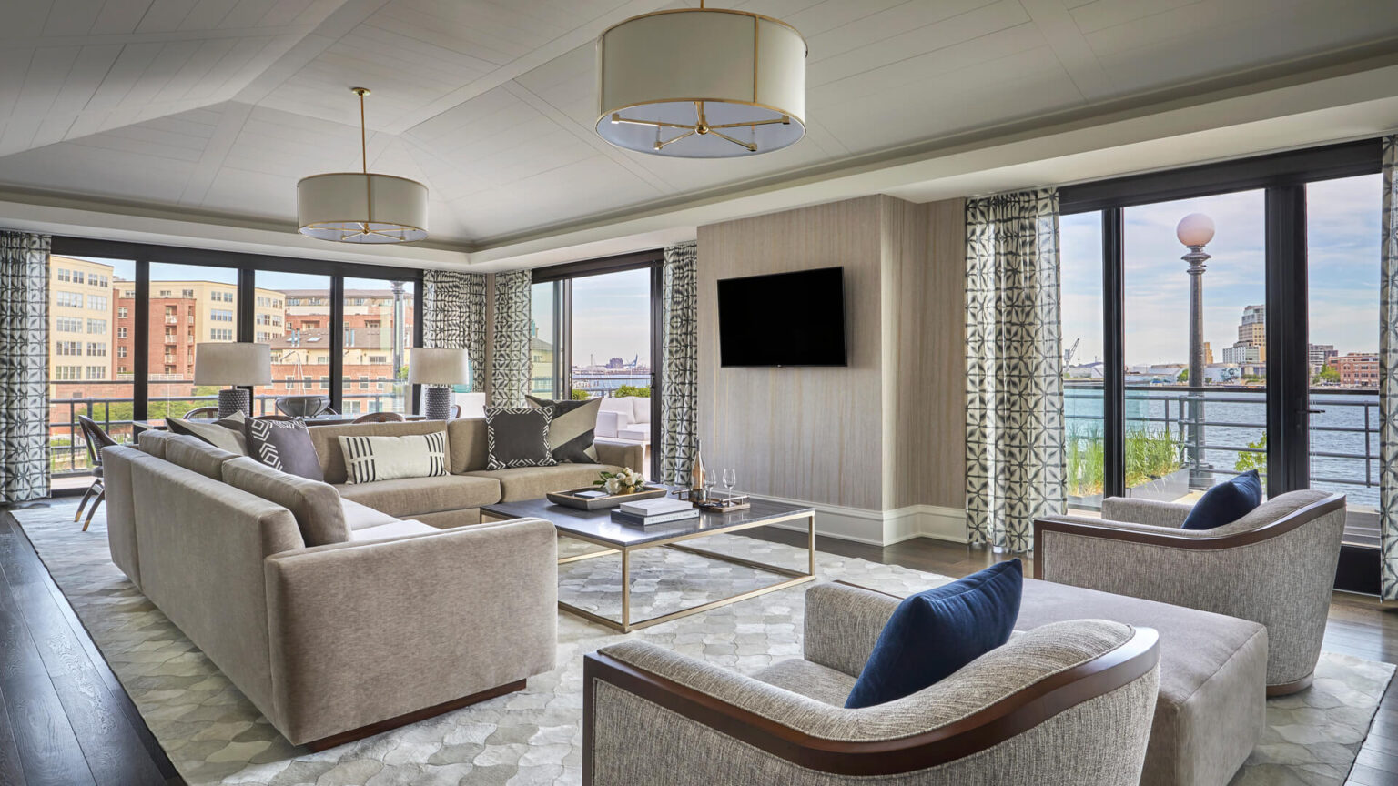Photo Gallery | Luxury Hotel Accommodations | Rooms Sagamore Pendry ...