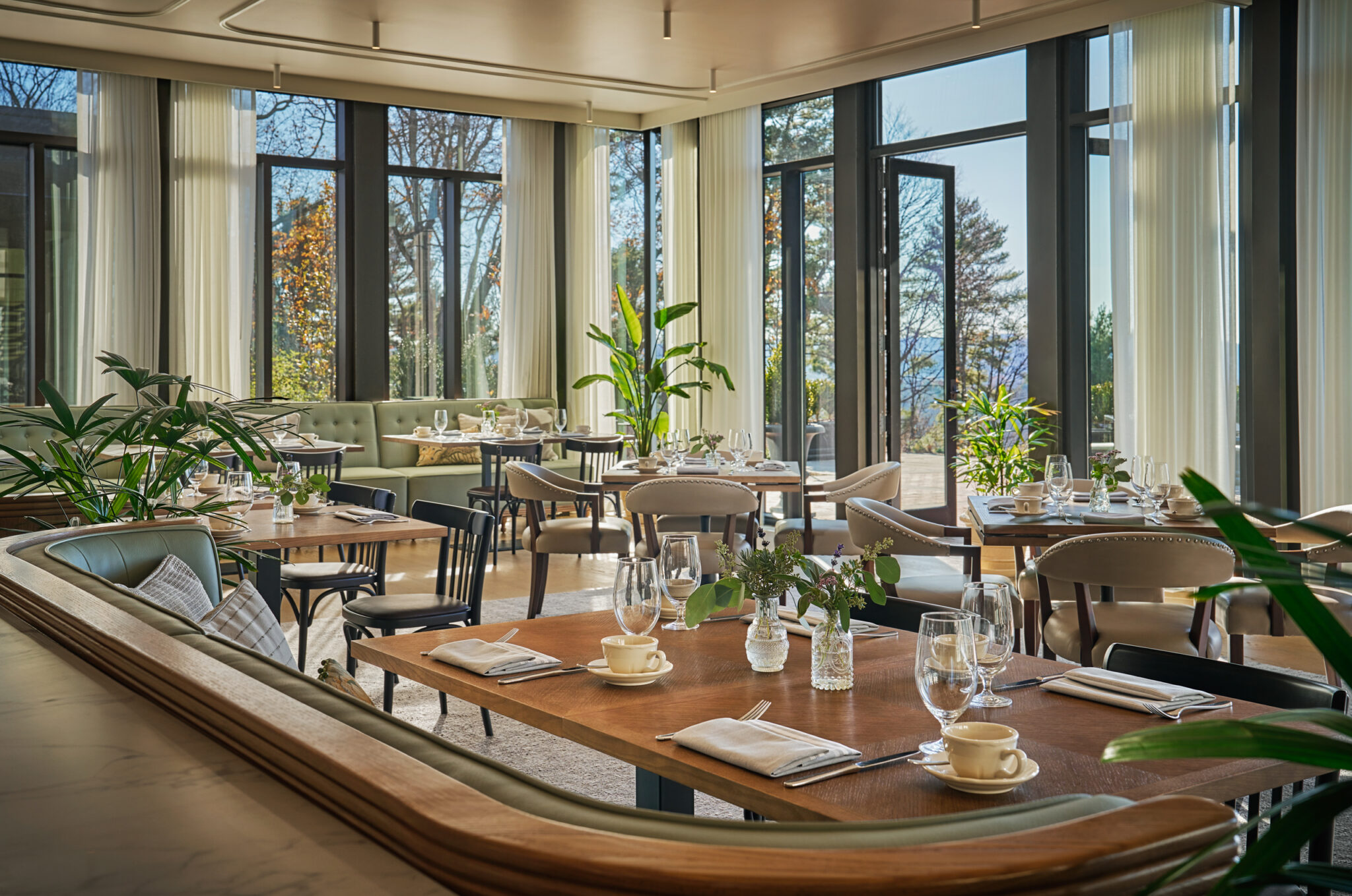 Ladd's Tavern | Pendry Natirar